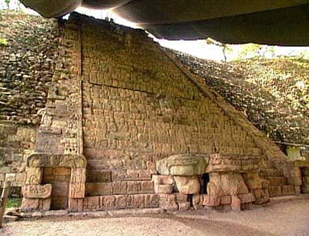 Copán - La joya de piedra de los Mayas