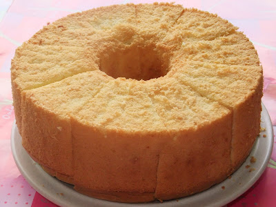 Vivian Pang Kitchen: Saffron Chiffon Cake