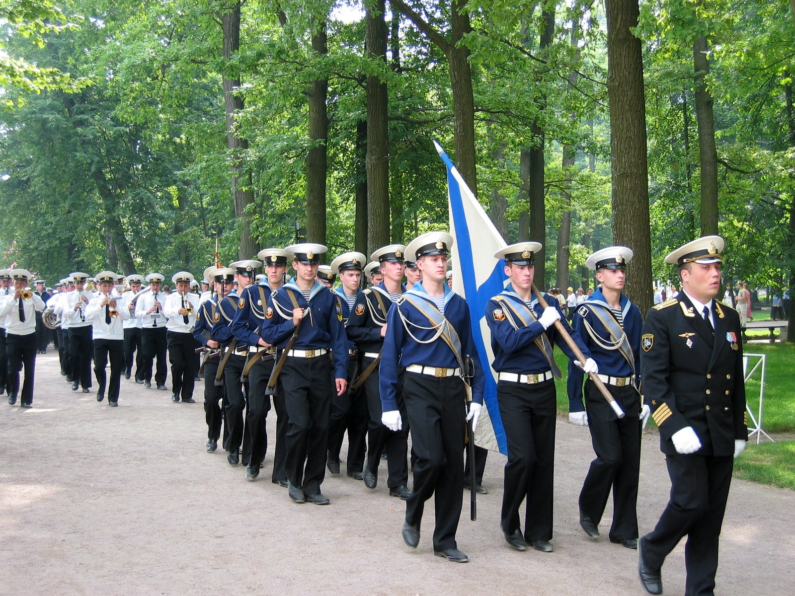 La otra visión: Marcha militar