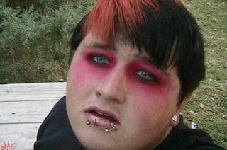 Tribus Modernas (Carla Miccelli): Los Emos