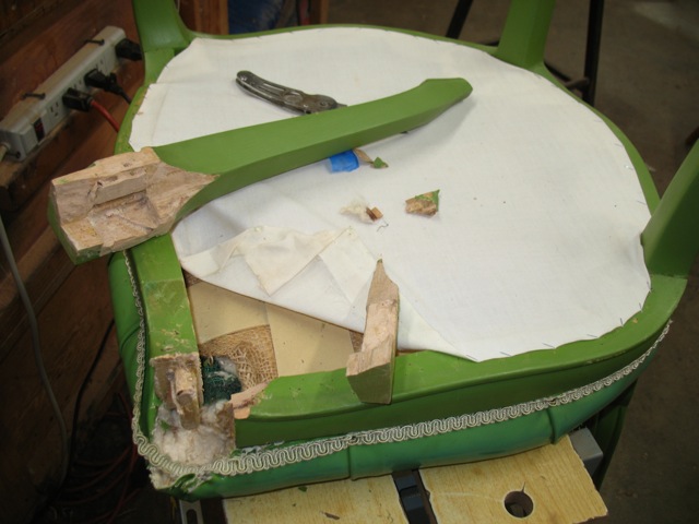 The Craftsman: Humpty Dumpty Broken Chair Leg