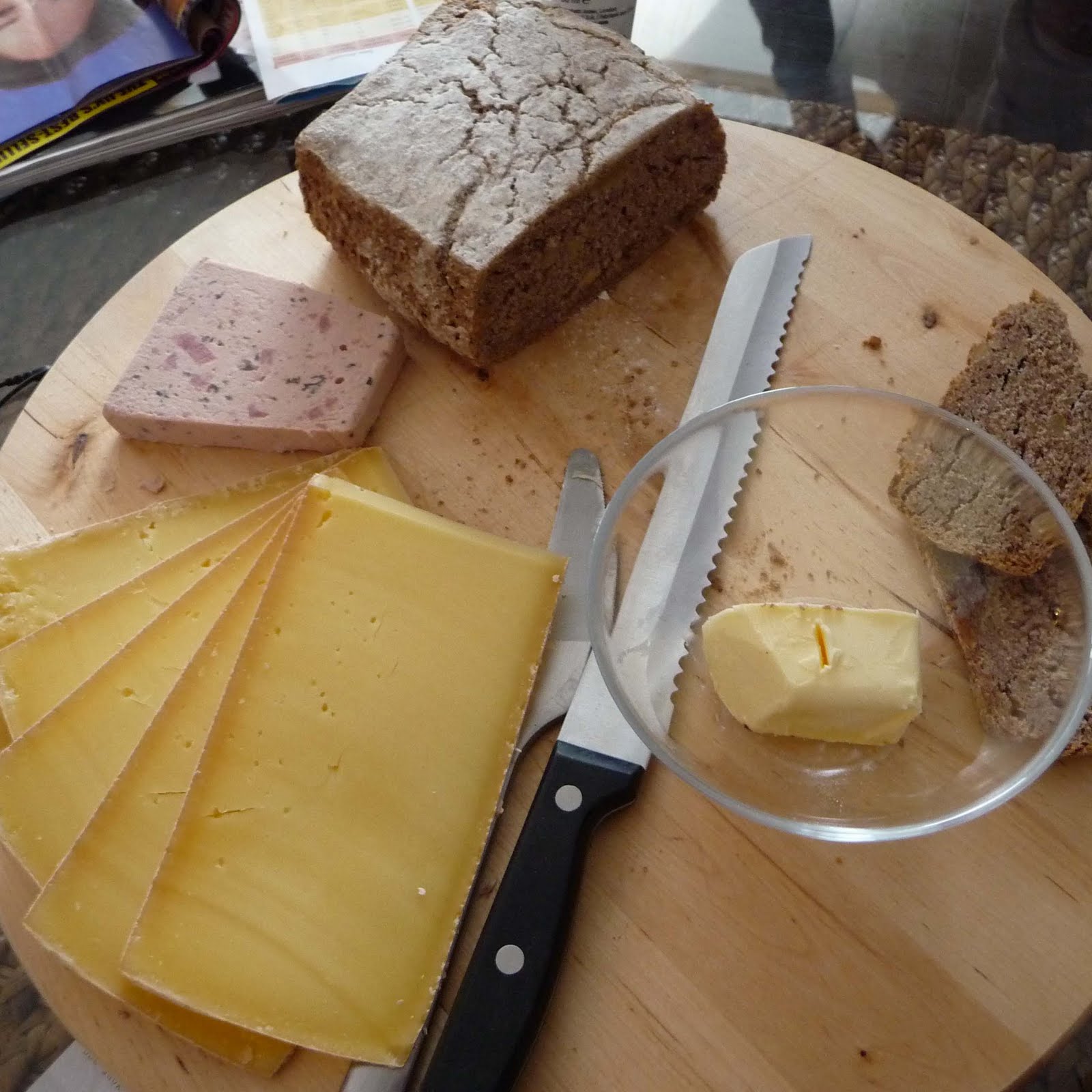 Egbert and Sparklehorse: Swiss Lunch & Apline Macaroni