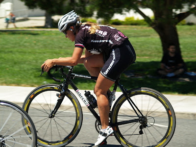 Ahrens Bicycles Blog: Vanderkitten's Liz Hatch Kicking Ass!