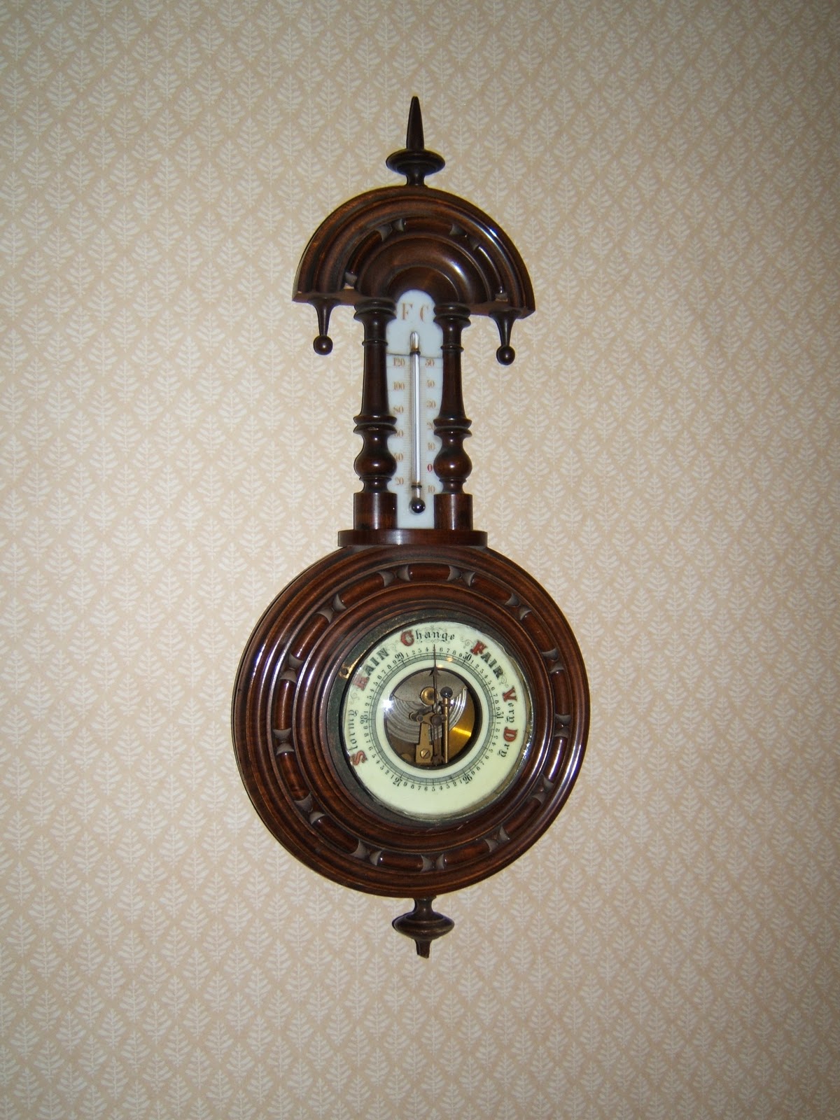 MM2010e Gallery: 12. Small Antique Wall Barometer (circa 1900)