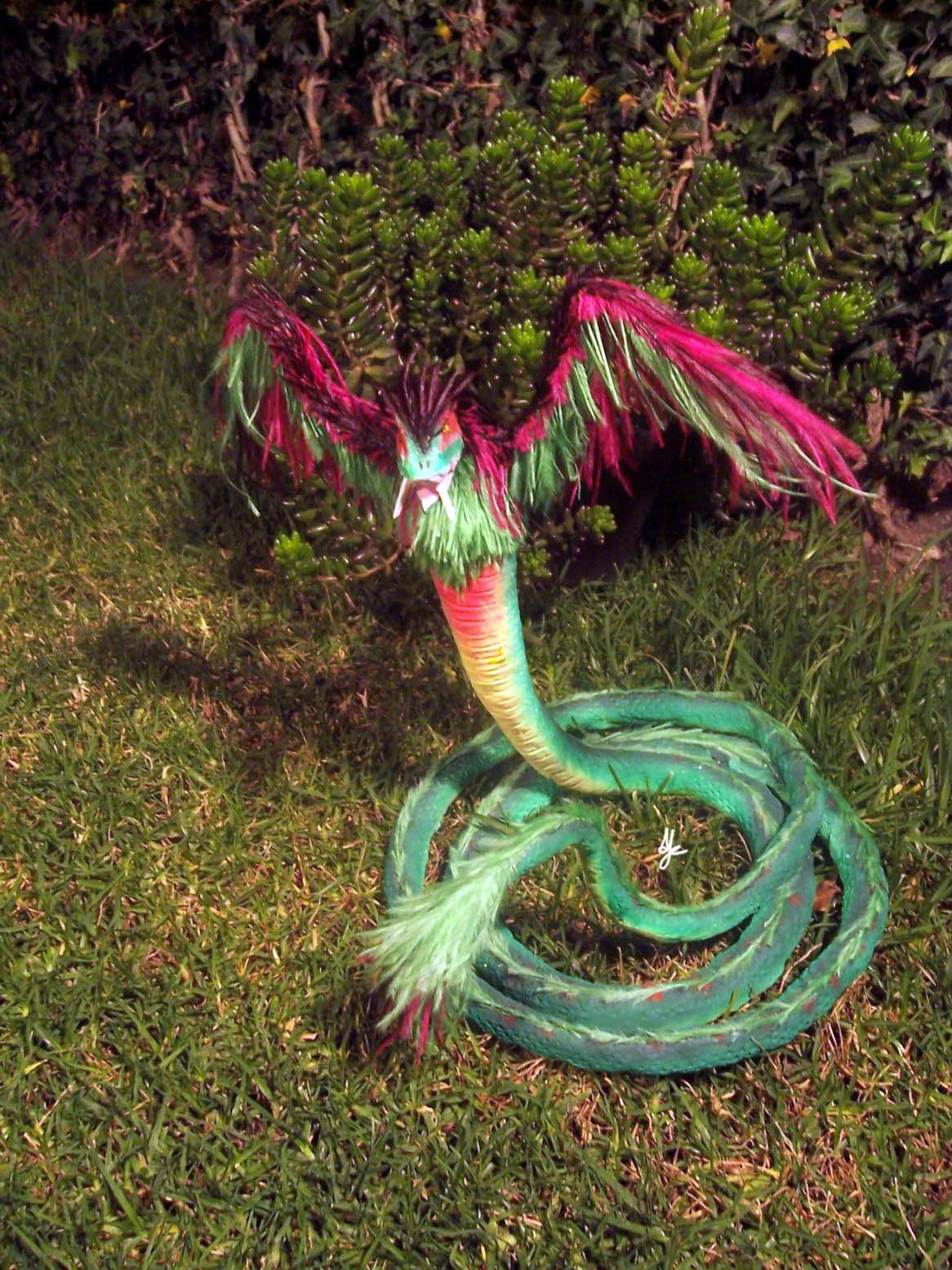 Habitante Solar: Serpiente Alada