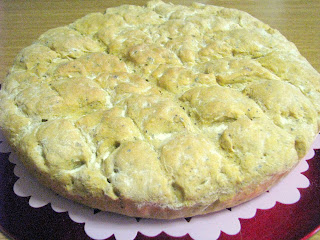 Thermomix Tarif Defterim: Soğan, Mercanköşk ve Zeytin Ezmeli Ekmek