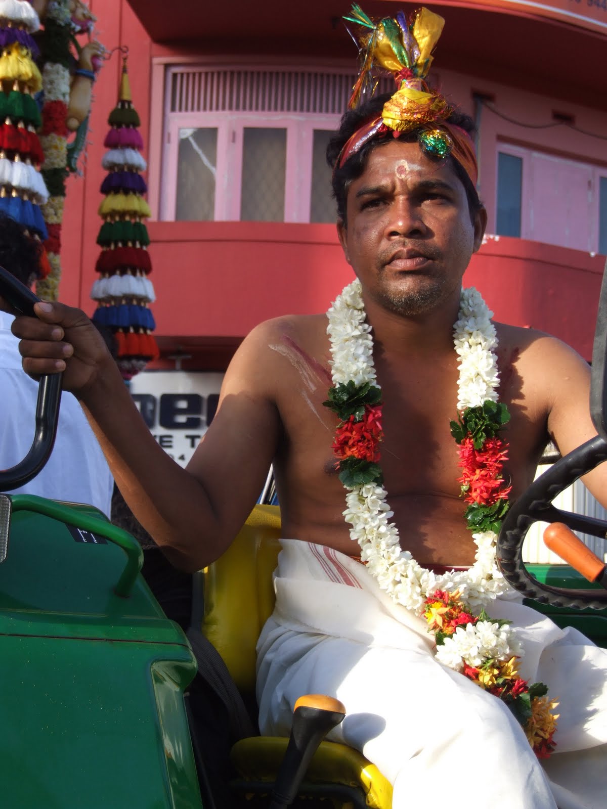 Passion Parade: A Charming Aadi Vel Cart Parade in Colombo