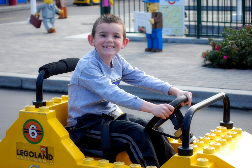 Blogging Kellan: Legoland