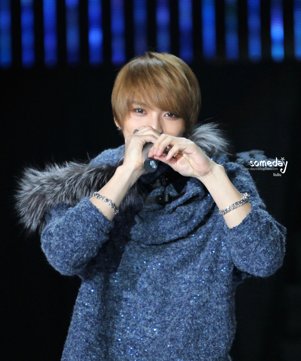 thebeginner: [photos] 101107 JYJ at Shanghai Showcase 3