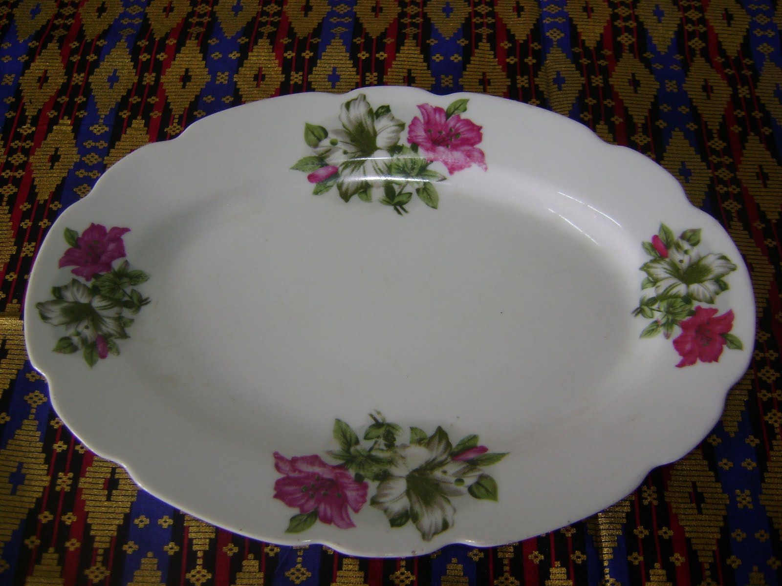 WARISAN NENEK: Pinggan Bunga Kangkung