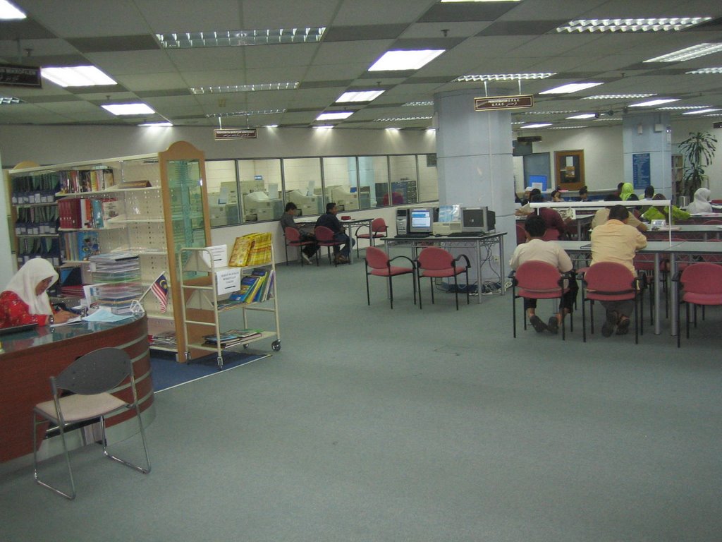 Memorable Malaysia: Visit to the Library