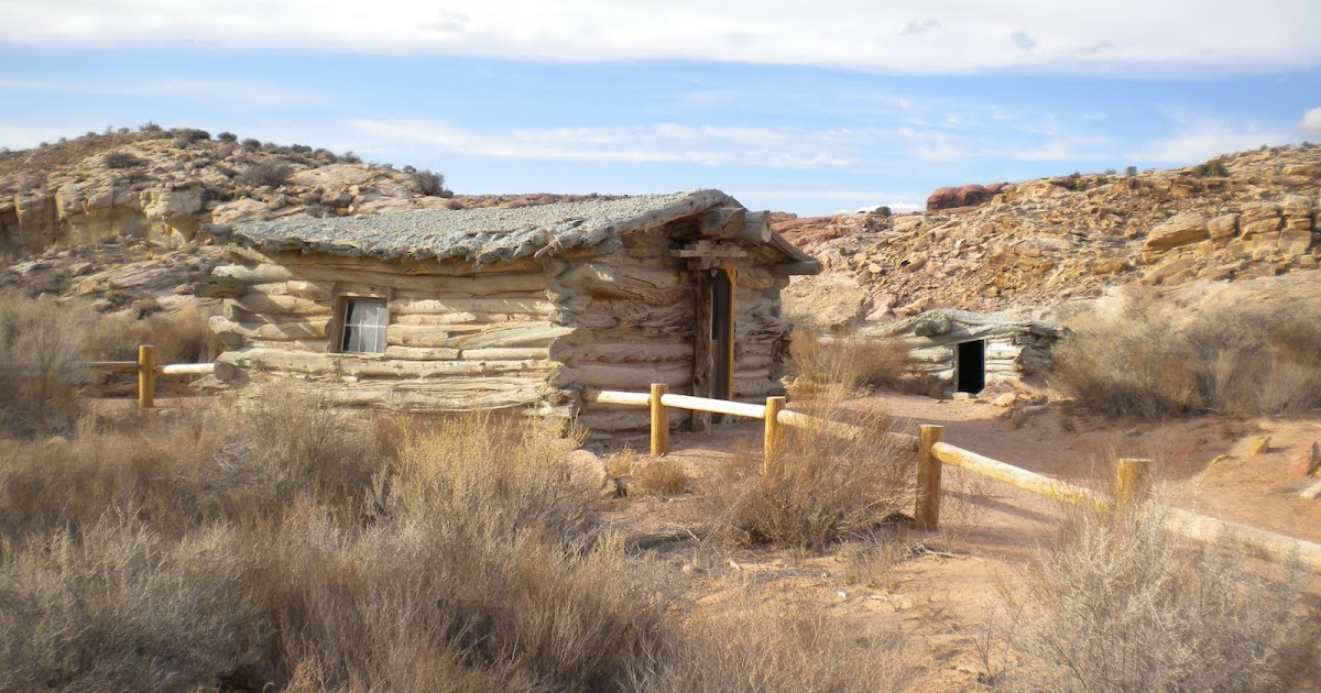 TearDropHouses: Wolf Ranch, Moab Utah