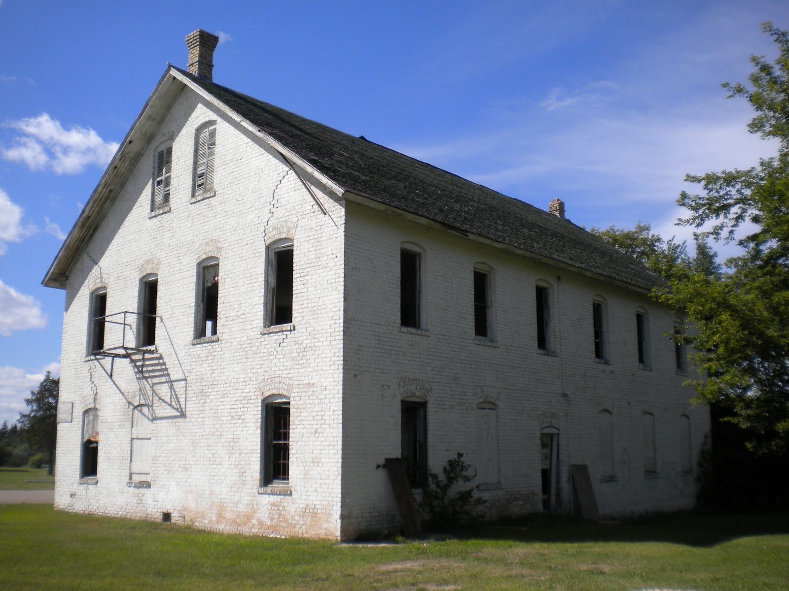 TearDropHouses: The Sioux Boarding School, Starkweather, North Dakota