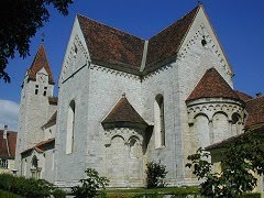 Mittelalterliche Stadt: Baustil der Romanik