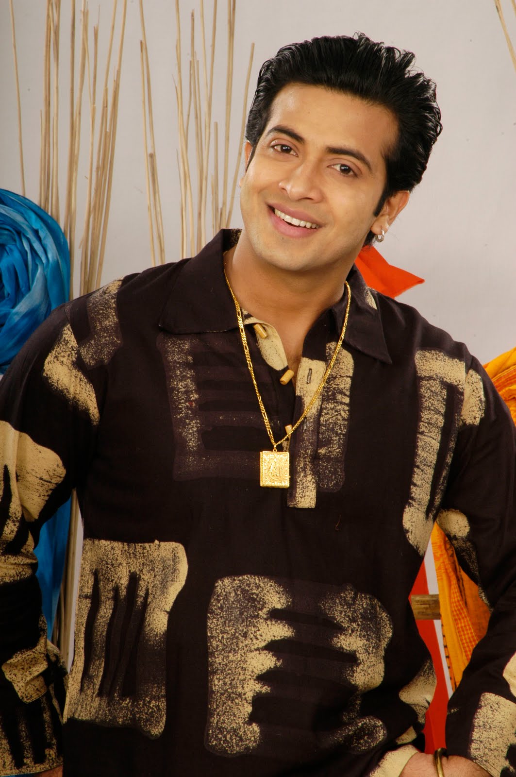 LIPU BANGLA: Bangladeshi Actor Shakib Khan