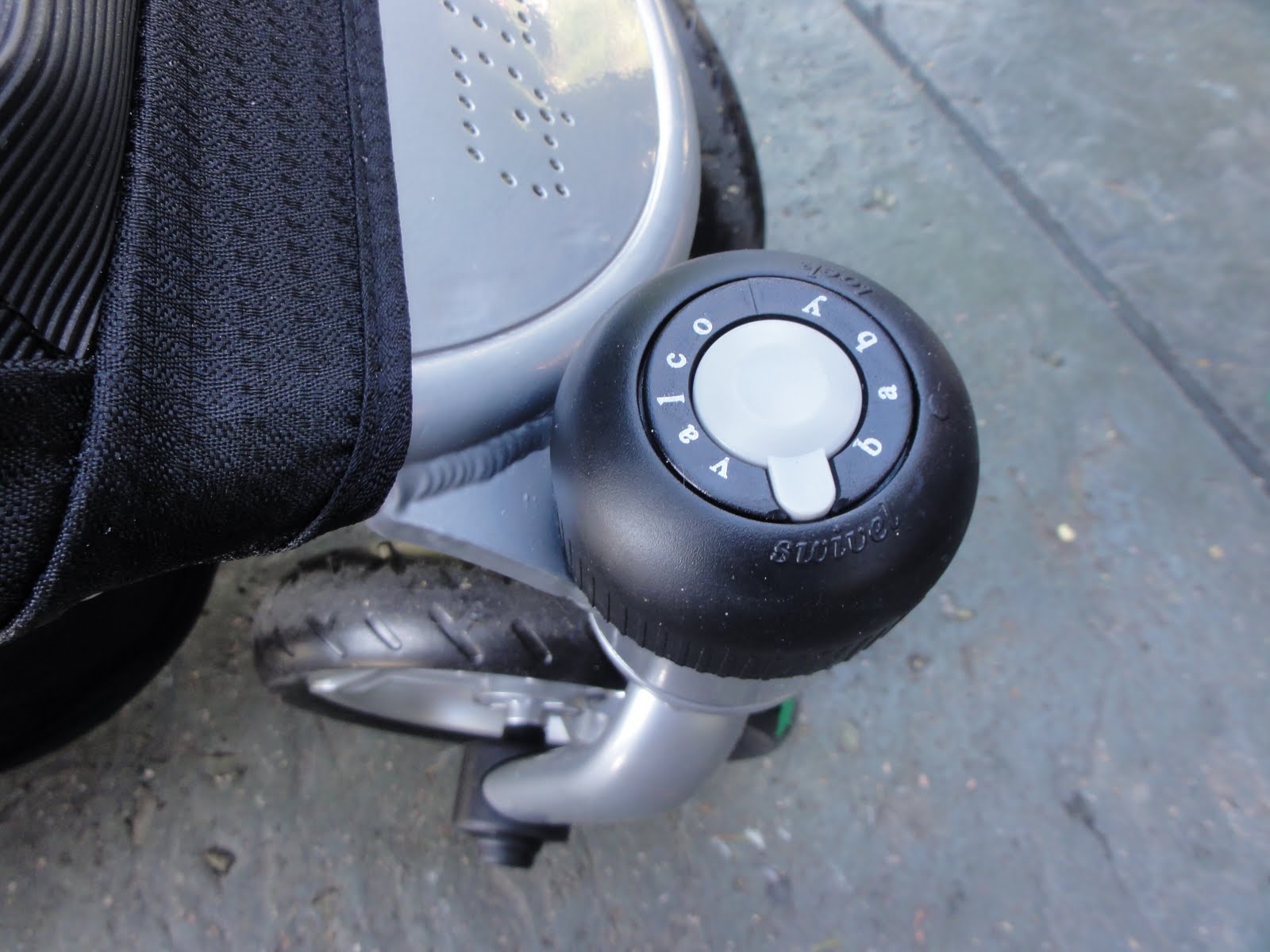 StrollerQueenReviews: Valco Quad Review