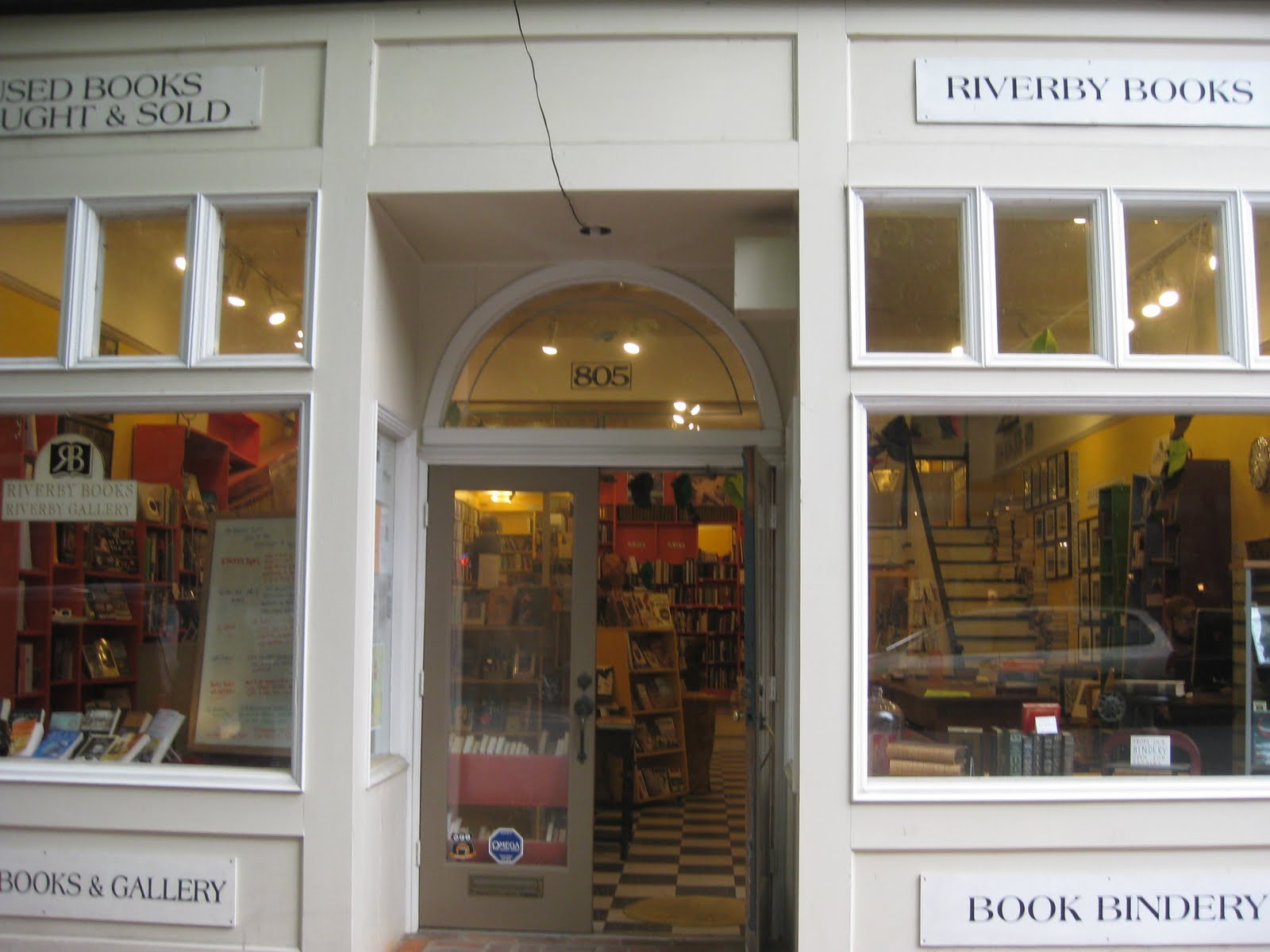 THE 3 R's - READING, 'RITING, & RESEARCH: Used Book Stores: RIVERBY BOOKS