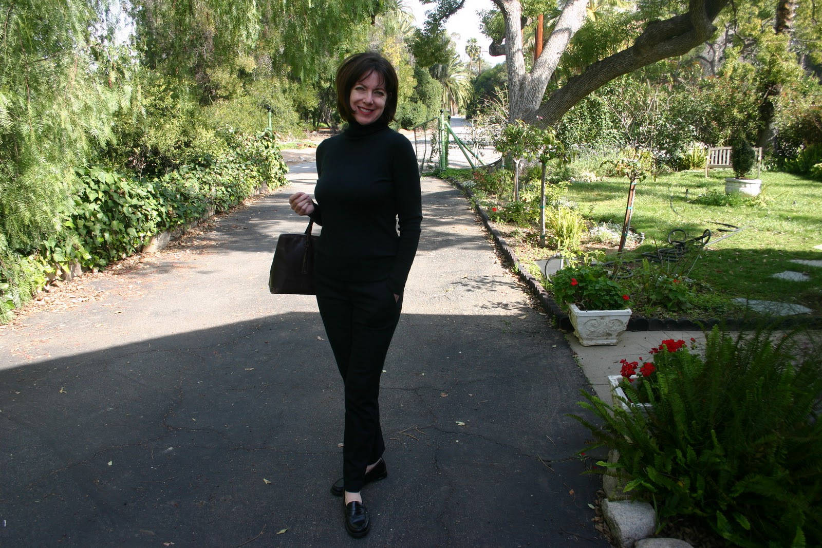 the perfect black flat - The Gardener's Cottage