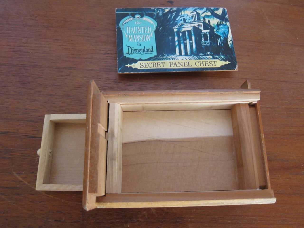 ∞ infinite garage project ∞: The Haunted Mansion Secret Panel Chest