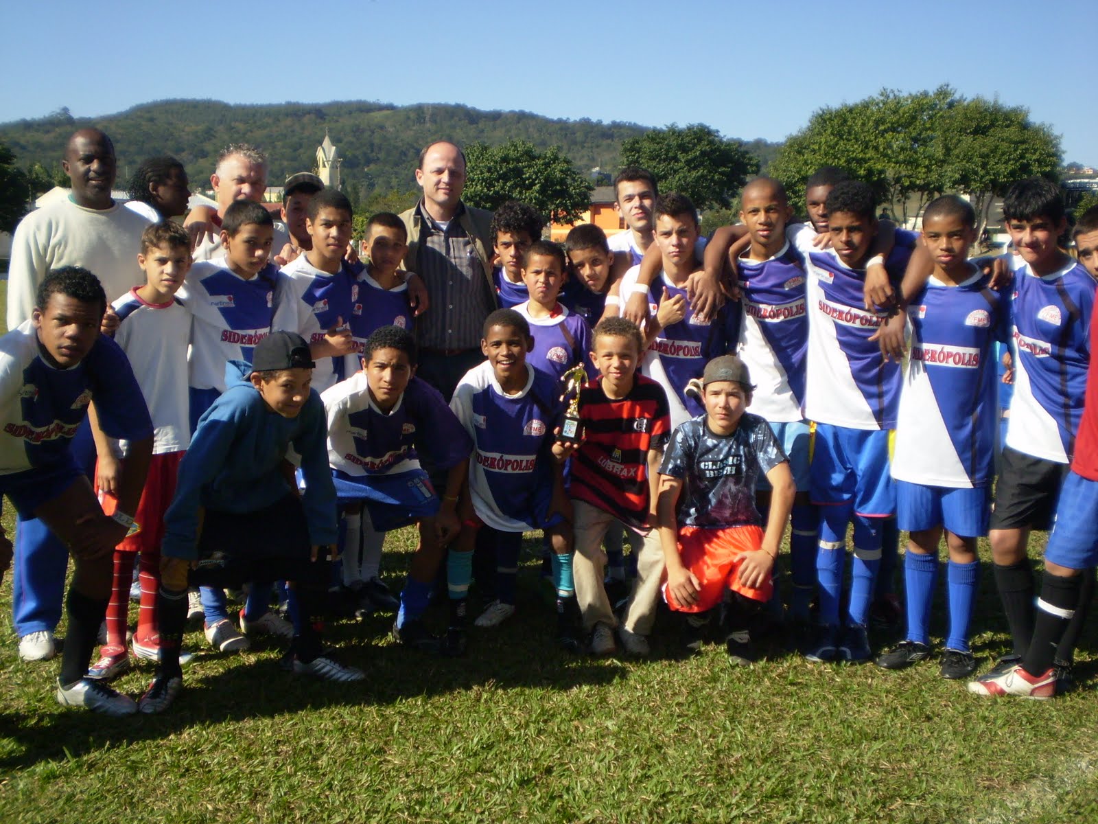 E.E.F. DEPUTADO SILVIO FERRARO