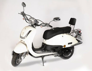 THE PROF (a.k.a Cheesy Rider): Bye Bye Tammy. Hello Yammy.