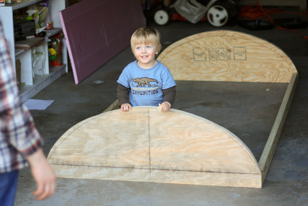 The Clueless Gardeners - A Garden Blog: Constructing a Solar Pod