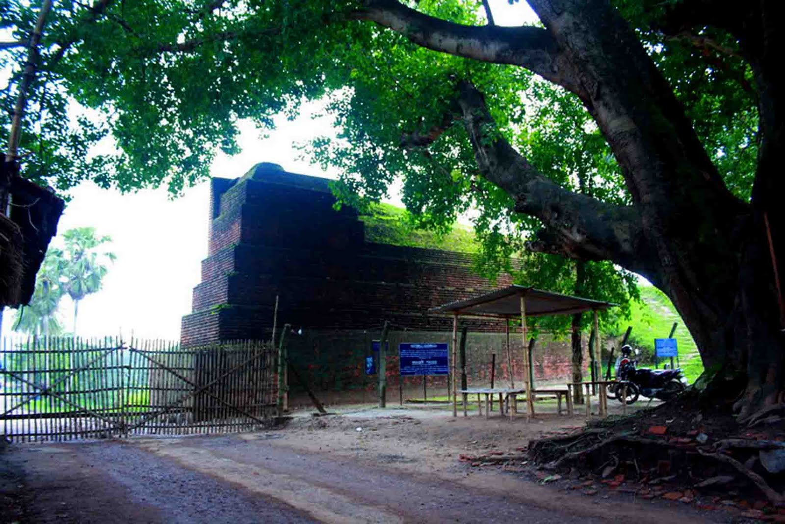 Let's Go : Visit India: GOUR - PANDUA (Malda Dist, West Bengal)