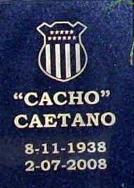 LA CULTURA FUTBOLISTICA: EL 8 CUMPLIRÍA 72 AÑOS. CACHO CAETANO DE ...