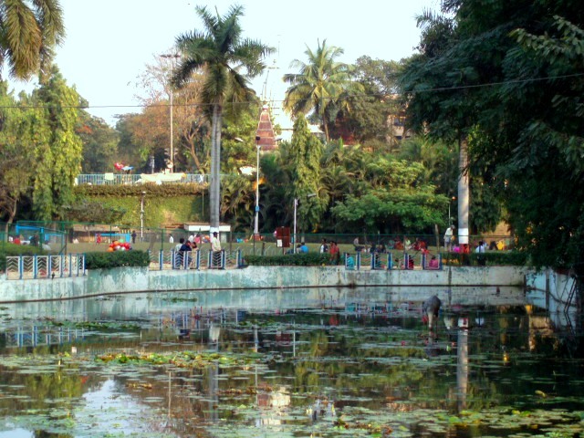 Travelogue Unlimited: Saras Baug Ganpati Temple: A Photo Feature