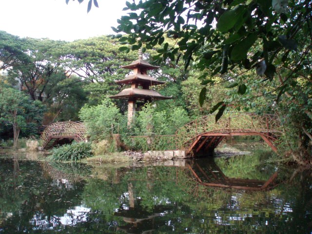 Travelogue Unlimited: Saras Baug Ganpati Temple: A Photo Feature