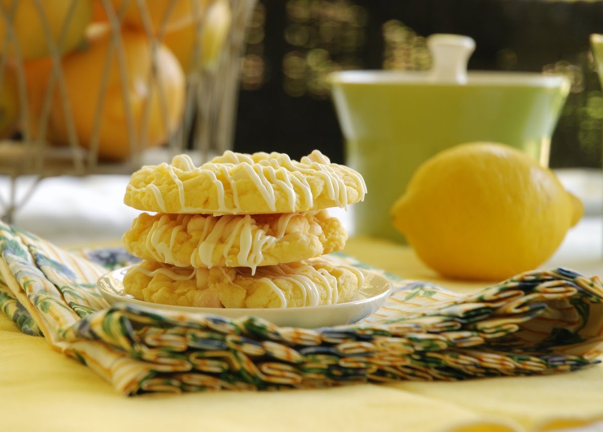 Scrambled Henfruit: Pucker up! Lemon Cookies with White Chocolate Drizzle