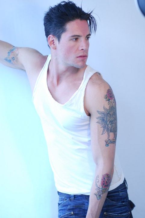 Looking For Paradise: Adrian Cue