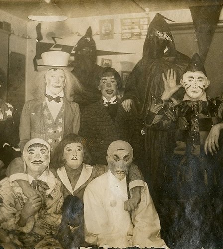 Grim Hollow Haunt: More Vintage Halloween Pictures