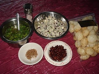 Pani Puri; Gol-Gappe; Pakodi; Pakori ~ Desi Zayeka