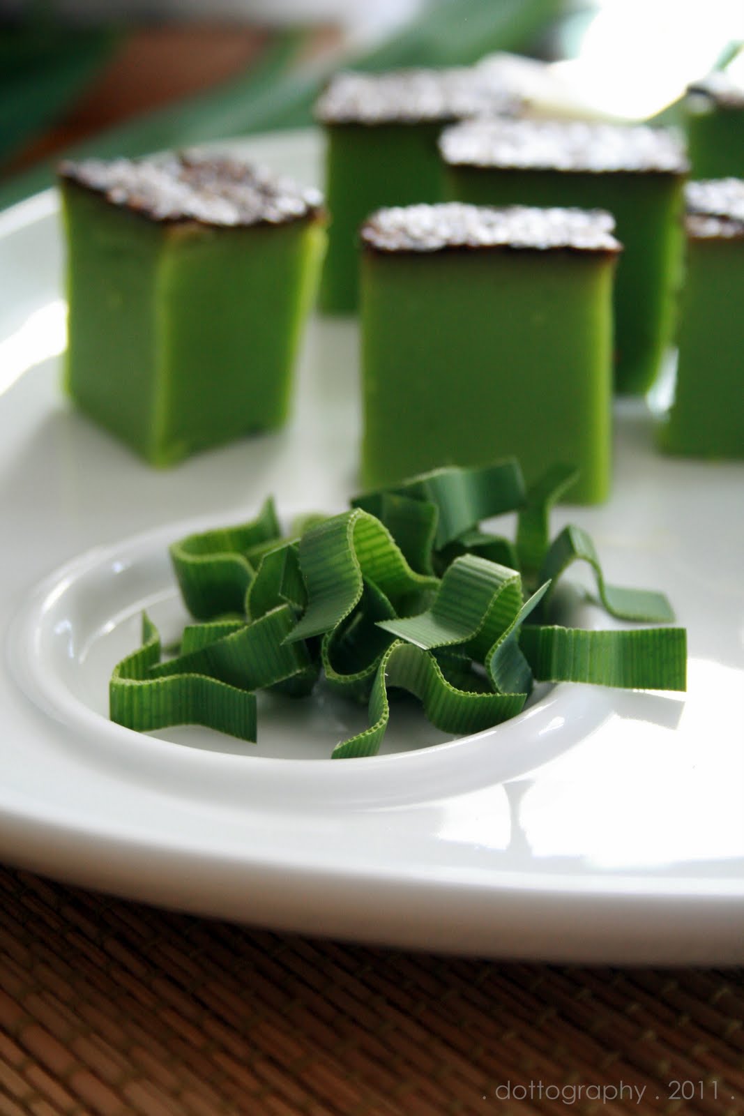 dottology: kuih bakar pandan