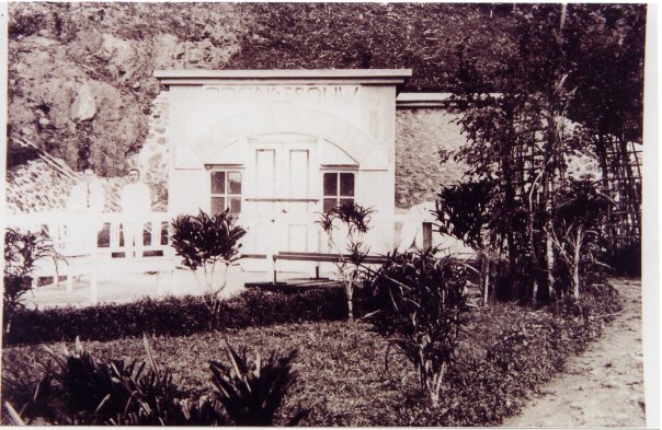 Salatiga Photo Archives: Senjoyo spring (Salatiga's water source)