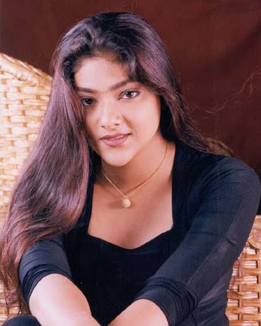 All wallpapers4u: Abirami Stills