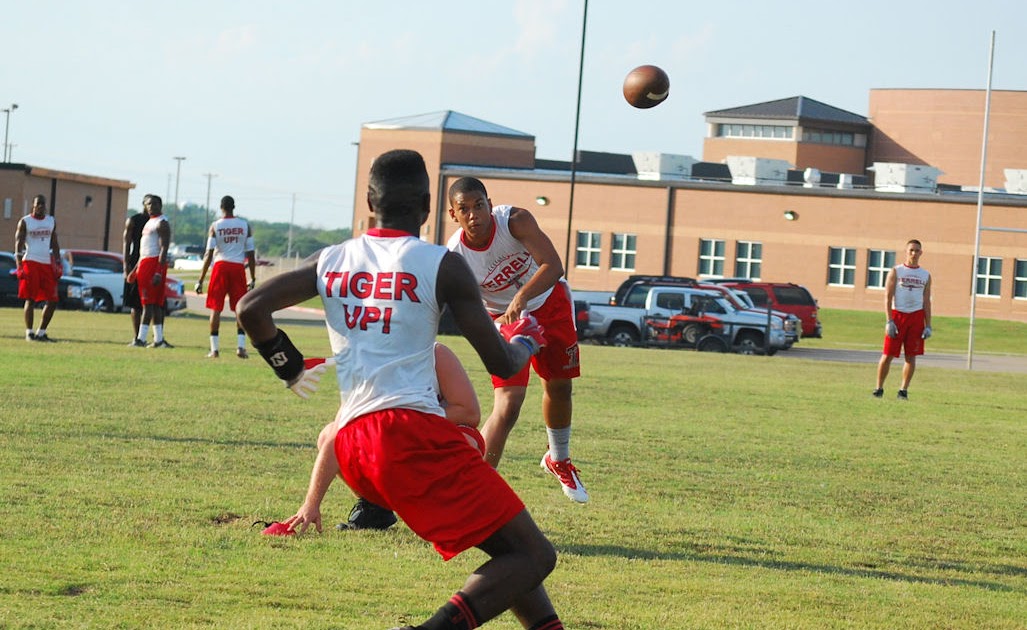 Terrell Daily Photo: 7 on 7 football week 2
