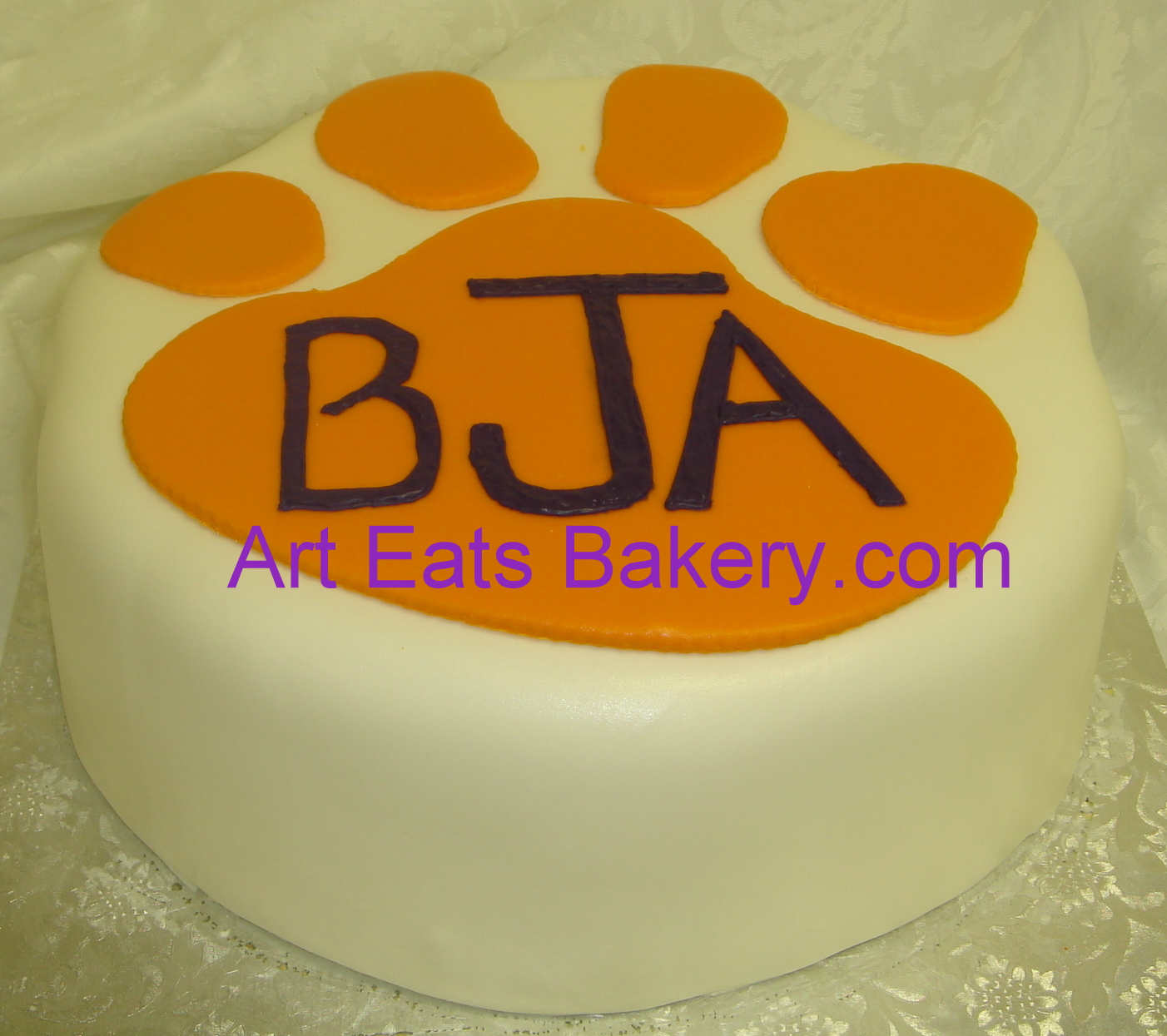 Art Eats Bakery custom fondant wedding and birthday cake designs ...