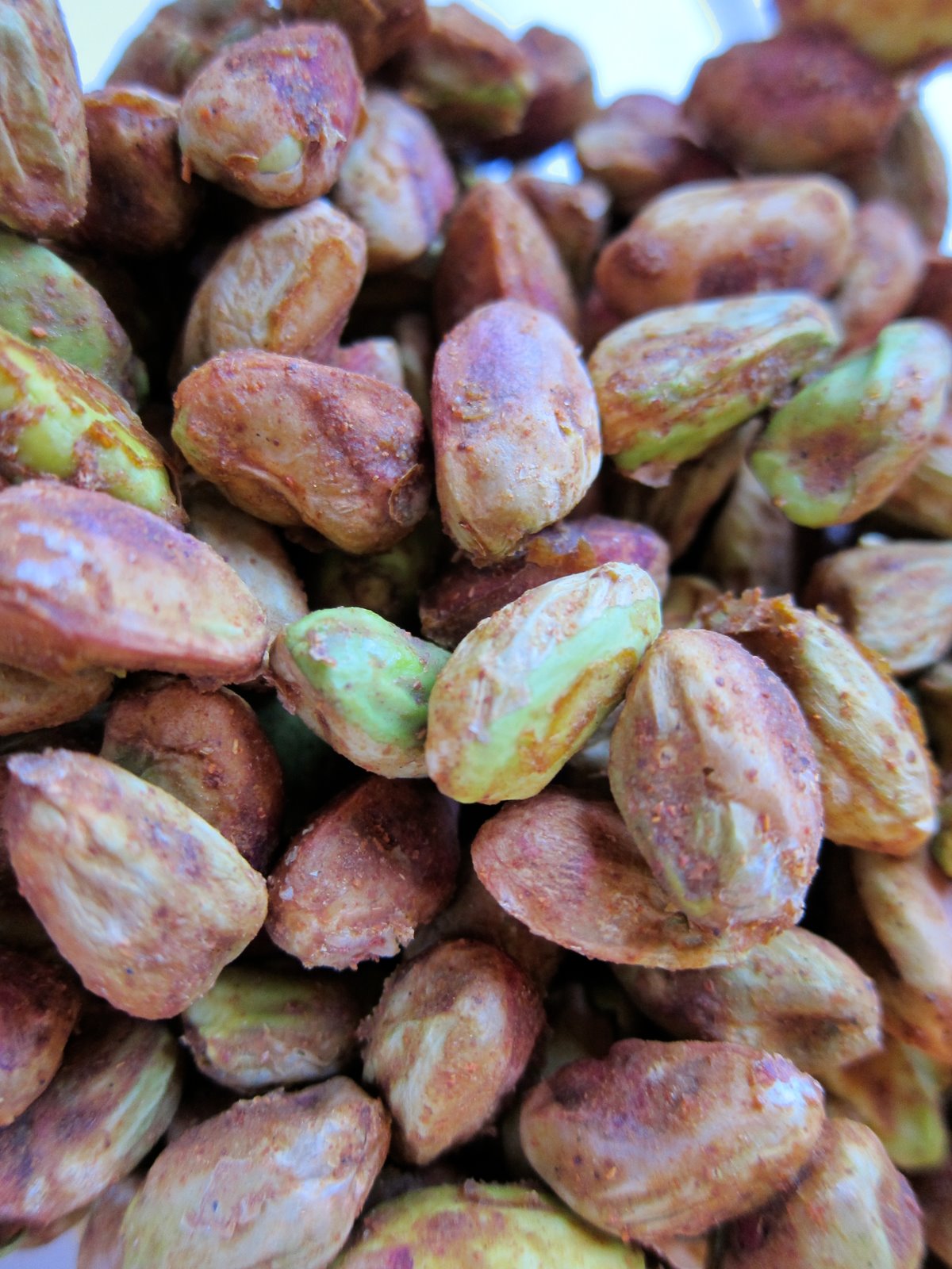 WholeFoodVegan: Chili Lime Pistachios