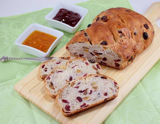 My Kitchen Snippets: Orange Cranberry Raisin Walnut Bread
