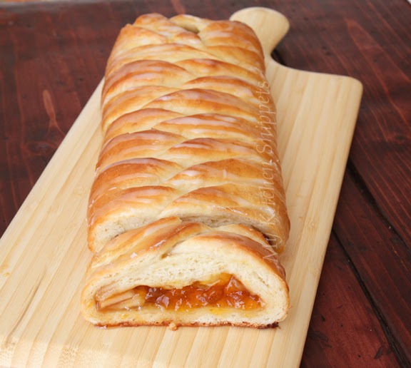 My Kitchen Snippets: Apricot and Apple Braid