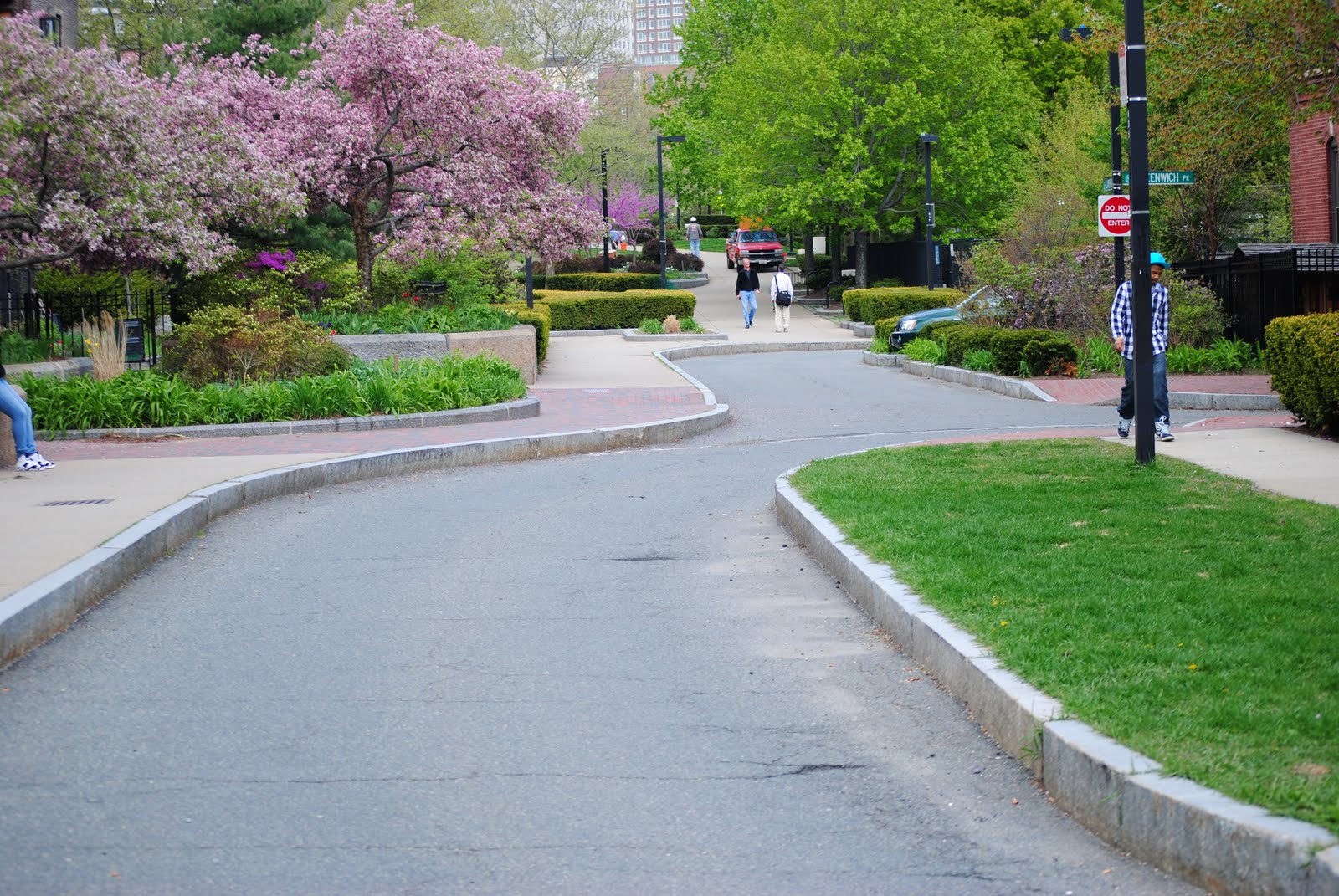 Calm Streets Boston: Narrow roadway with high curbs to prevent parked ...