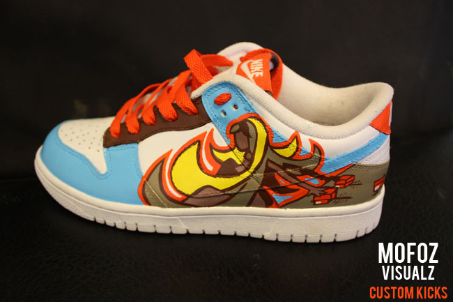 Mofoz Visualz Art.Culture.Life.: NEW CUSTOM NIKE DUNKS..DJ/Mixer