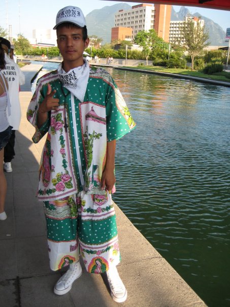 new mexican fashion: CHOLO TREND