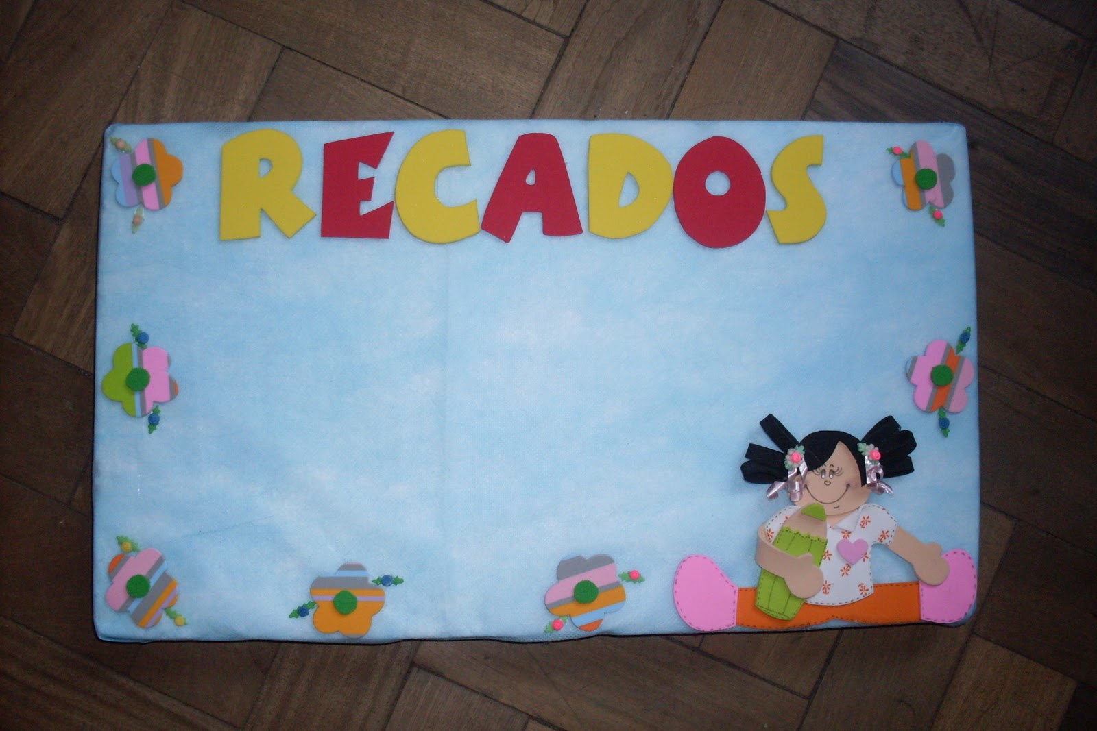 Como Fazer Um Mural De Recados Com Isopor E Eva - EDUCA