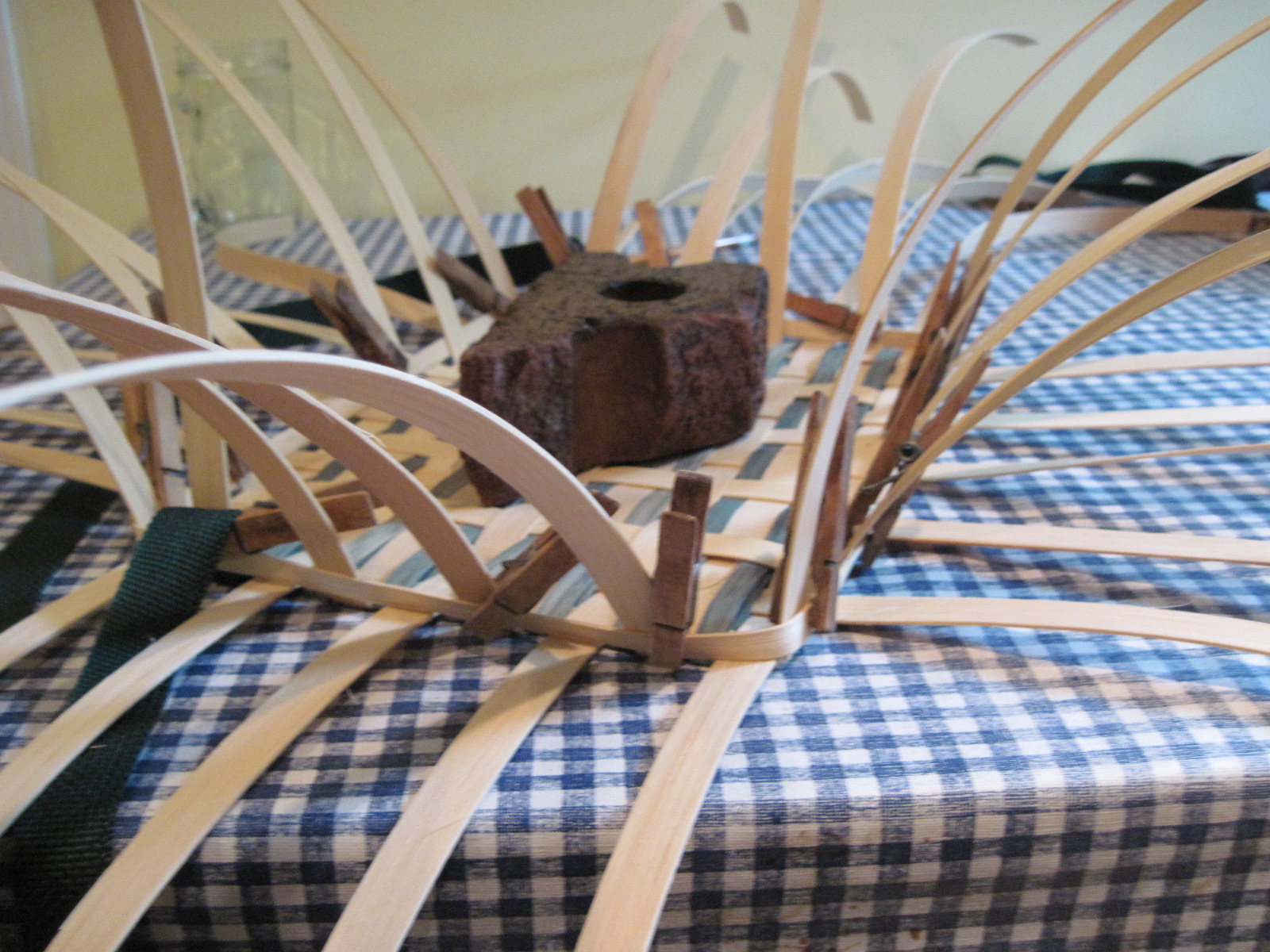 John Toft Basketry: Creating a Fishing Creel using flat cane.