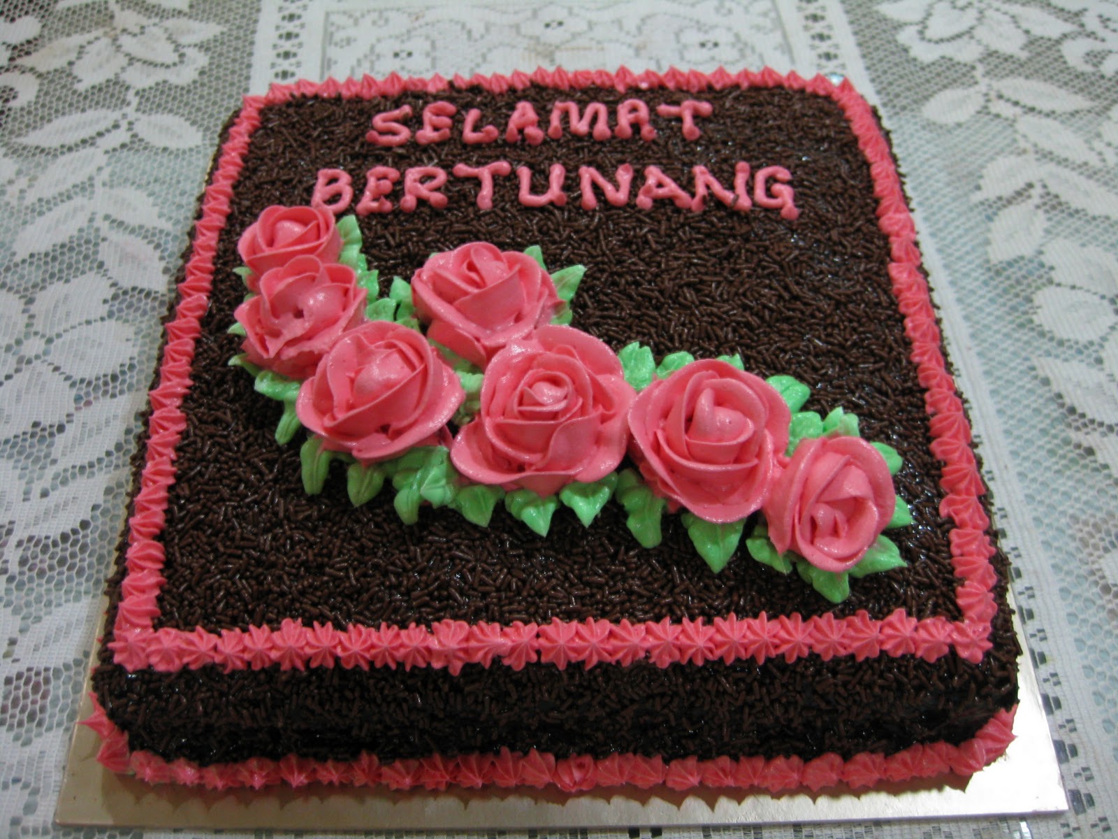 Kek Coklat - Anum Sanusy: DESIGN KEK TERKINI