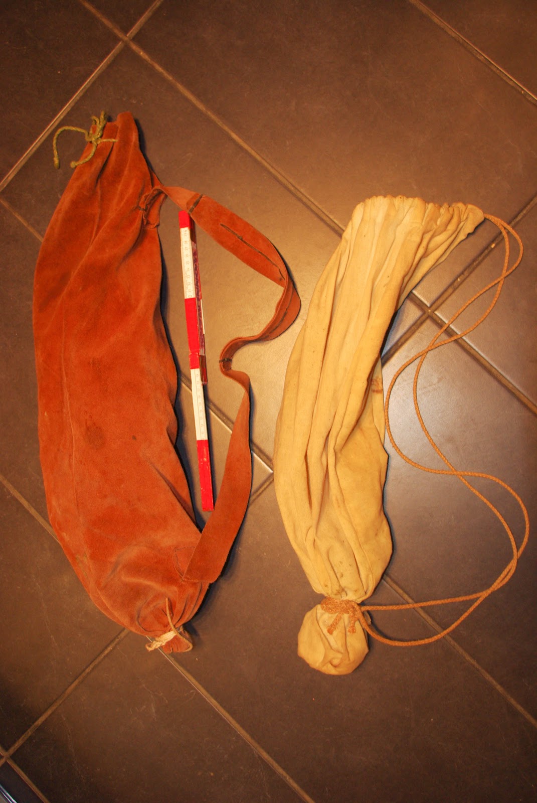 Ready to wear (1640s style): Making a Snapsack (here's one I made earlier)