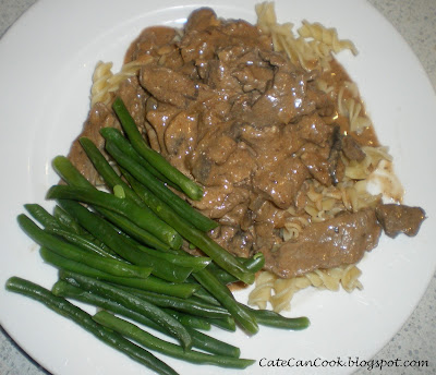Cate Can Cook, So Can You!!: Beef Stroganoff